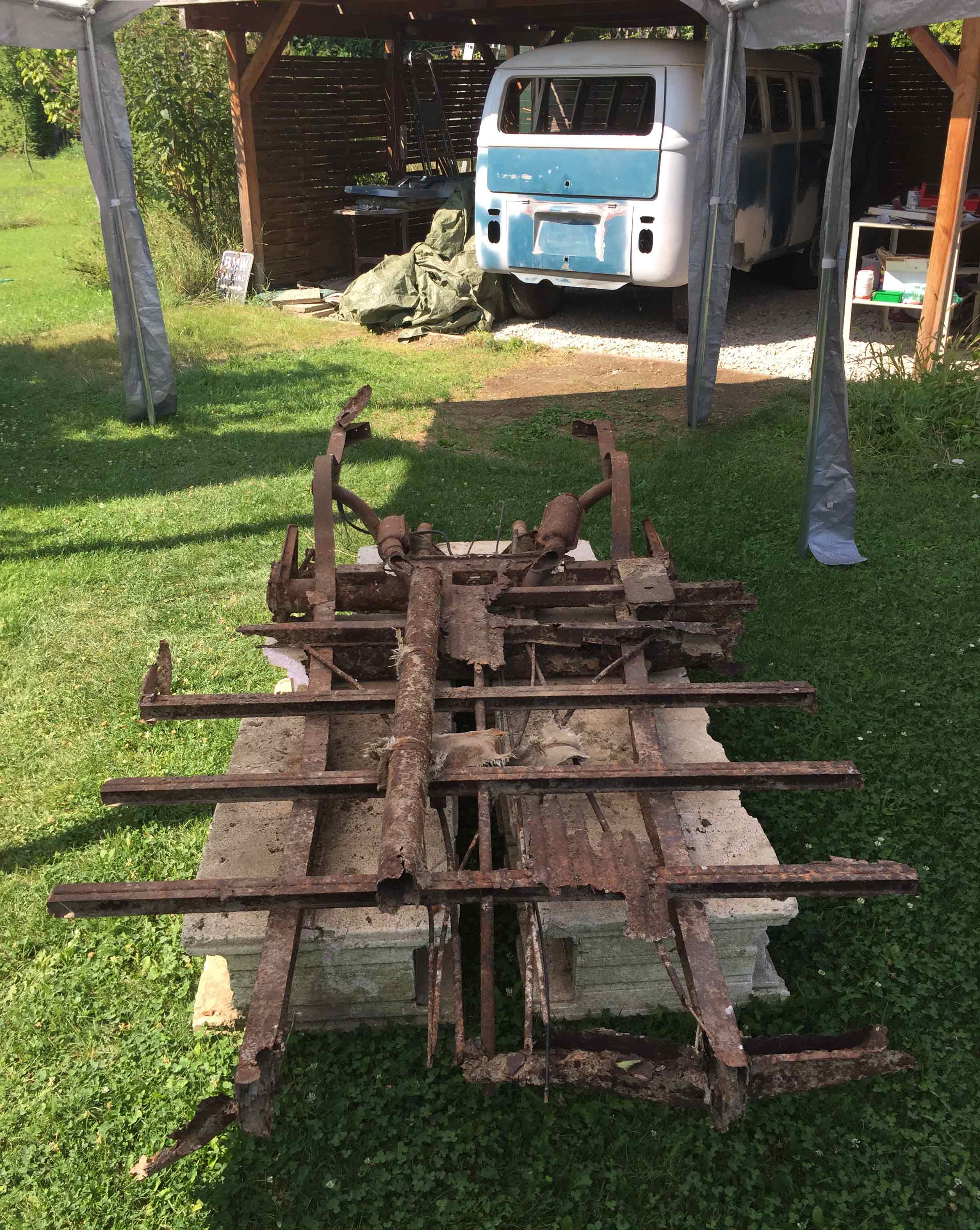 vwt1-bus-chassis-frame – AustroSplit